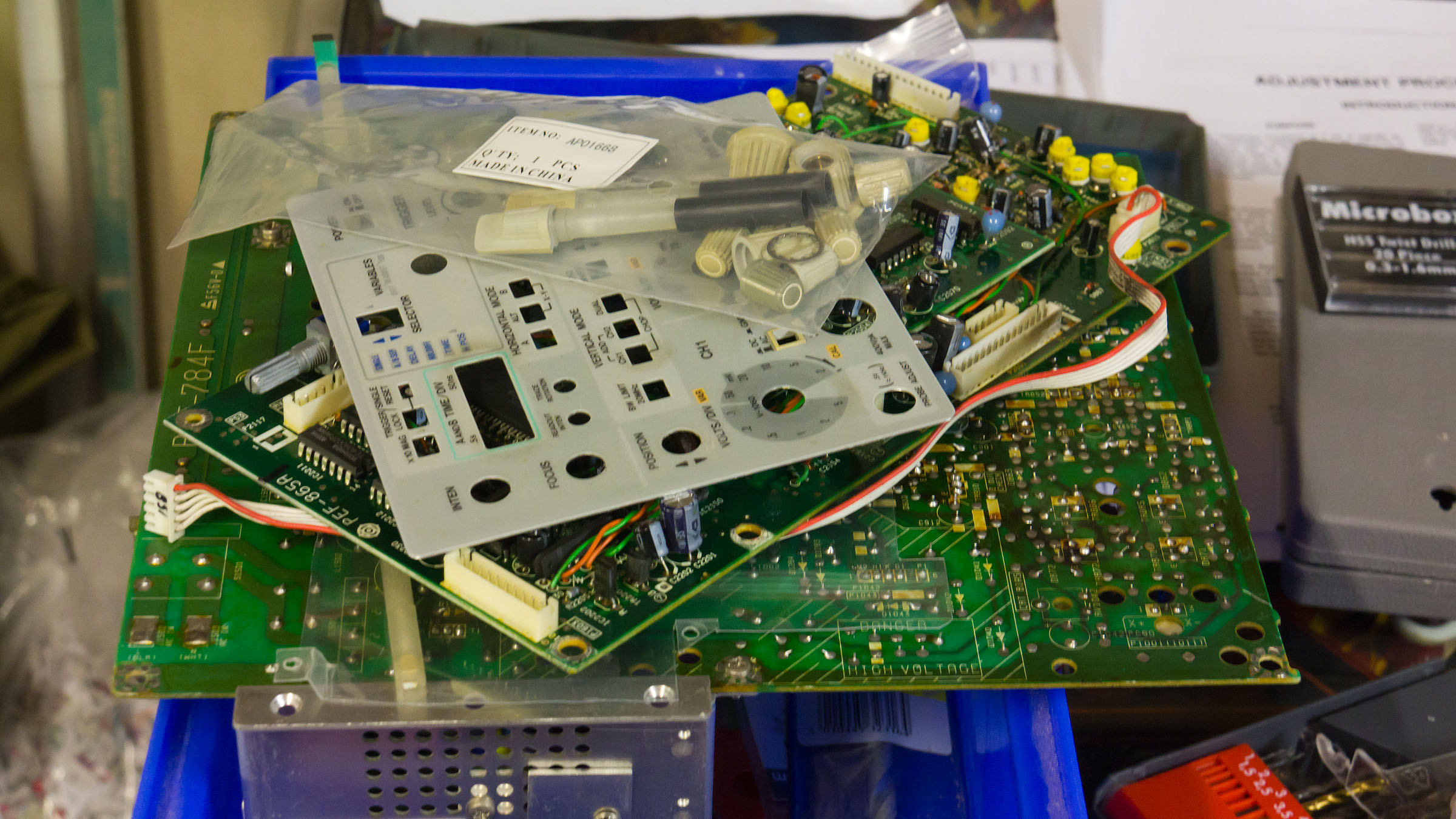 Teardown - Hitachi V1065 - Page 1